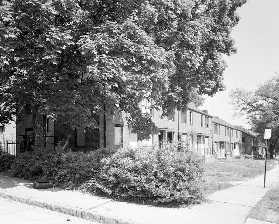 Historic Photo : Clark Howell Homes, Building C-4, 432 Lovejoy Street, – Historic Pictoric