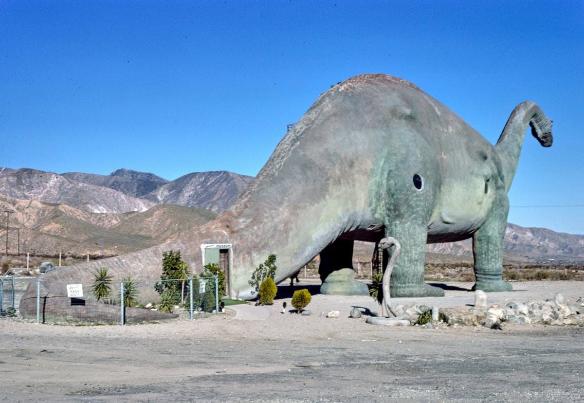 Historic Photo : 1988 Brontosaurus back view, Prehistoric Museum, Caba ...