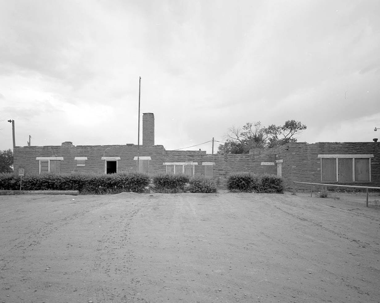 Historic Photo : Pinon Boarding School, Classroom Building, Navajo Rou ...