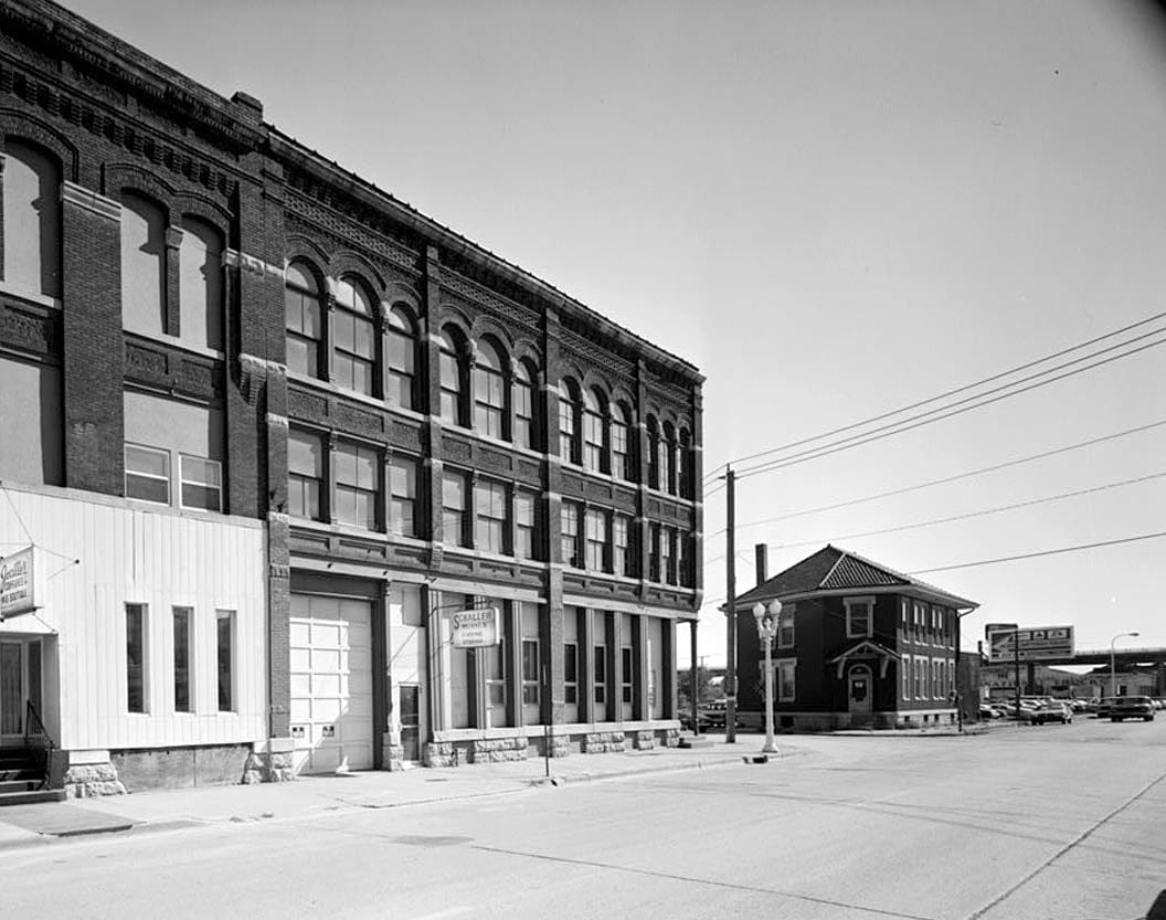 Historic Photo : Dubuque Commercial & Industrial Buildings, Dubuque, D ...