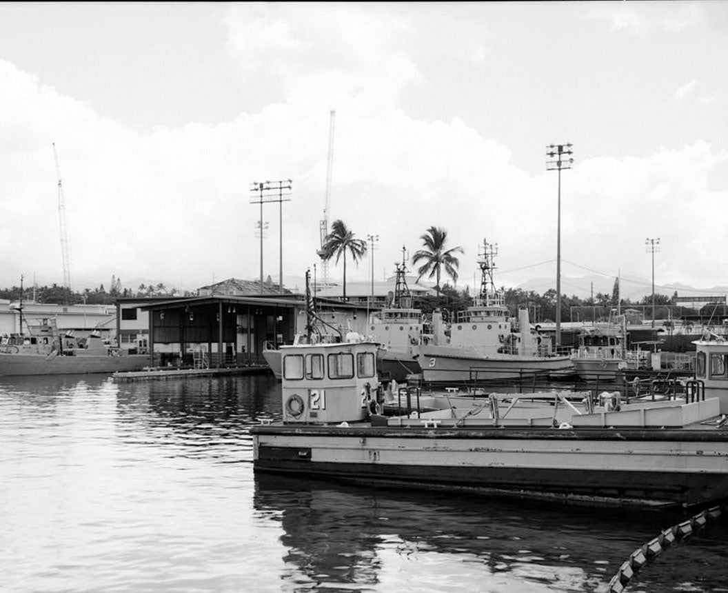 Historic Photo : U.S. Naval Base, Pearl Harbor, Small Craft Berthing P ...