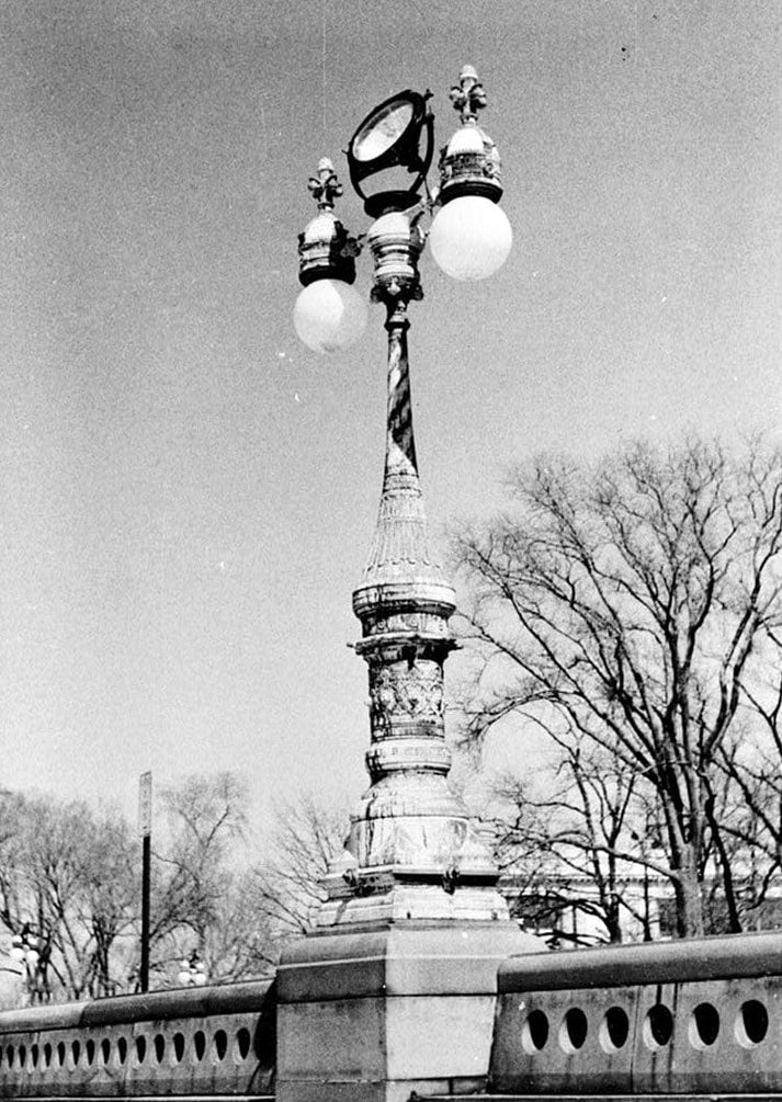 Historic Photo : U.S. Capitol, Light Standards, Capitol Grounds, East ...