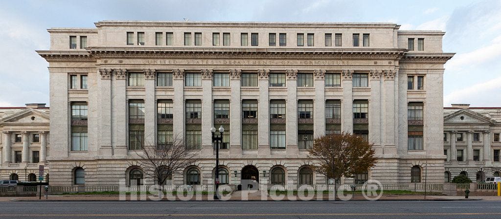 Photo - Front Exterior, James L. Whitten Federal Building, Washington ...