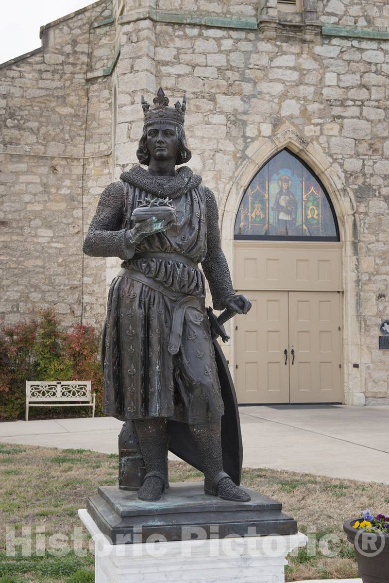 Photo - Statue of Saint Louis Outside The St. Louis Catholic Church in ...
